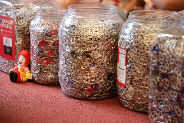 Lindbergh preschoolers collect thousands of can tabs for Ronald ...